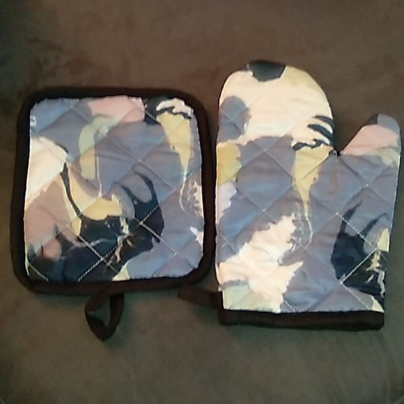 Kitchen | New Oven Mitt And Potholder Set | Poshmark